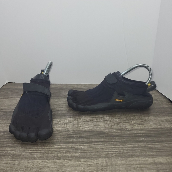 Vibram | Shoes | Vibram Five Fingers Kso Womens Barefoot Shoes 38 Sz 75 Black Toe Shoes W48 ...